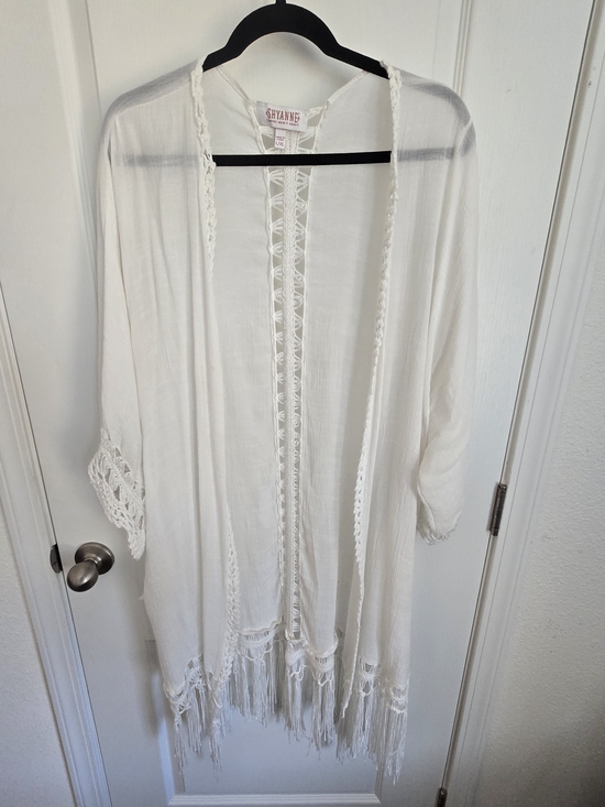 Shyanne | Tops | Shyanne Ivory Crochettrim Fringe Kimono Duster | Poshmark